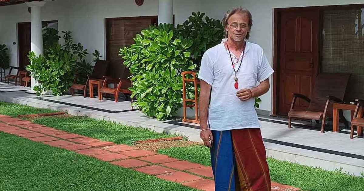 Buddhista tanítók: Sárdi Attila (Dharma Rádzsa) és Szántó Gábor (Abhaja)